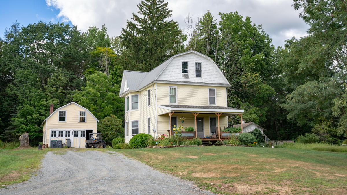 Robinson Family Farm | Waymart, PA 18472