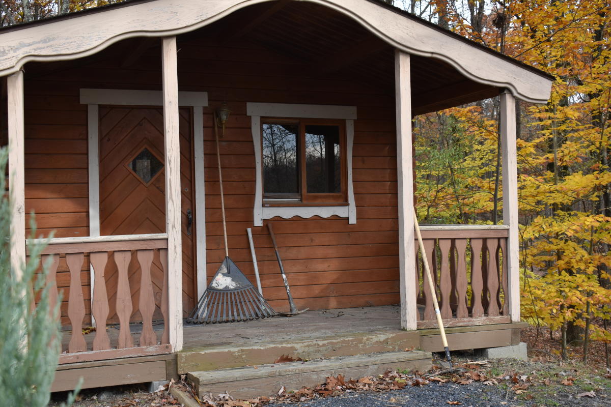 Camp Out Poconos | East Stroudsburg, PA 18301