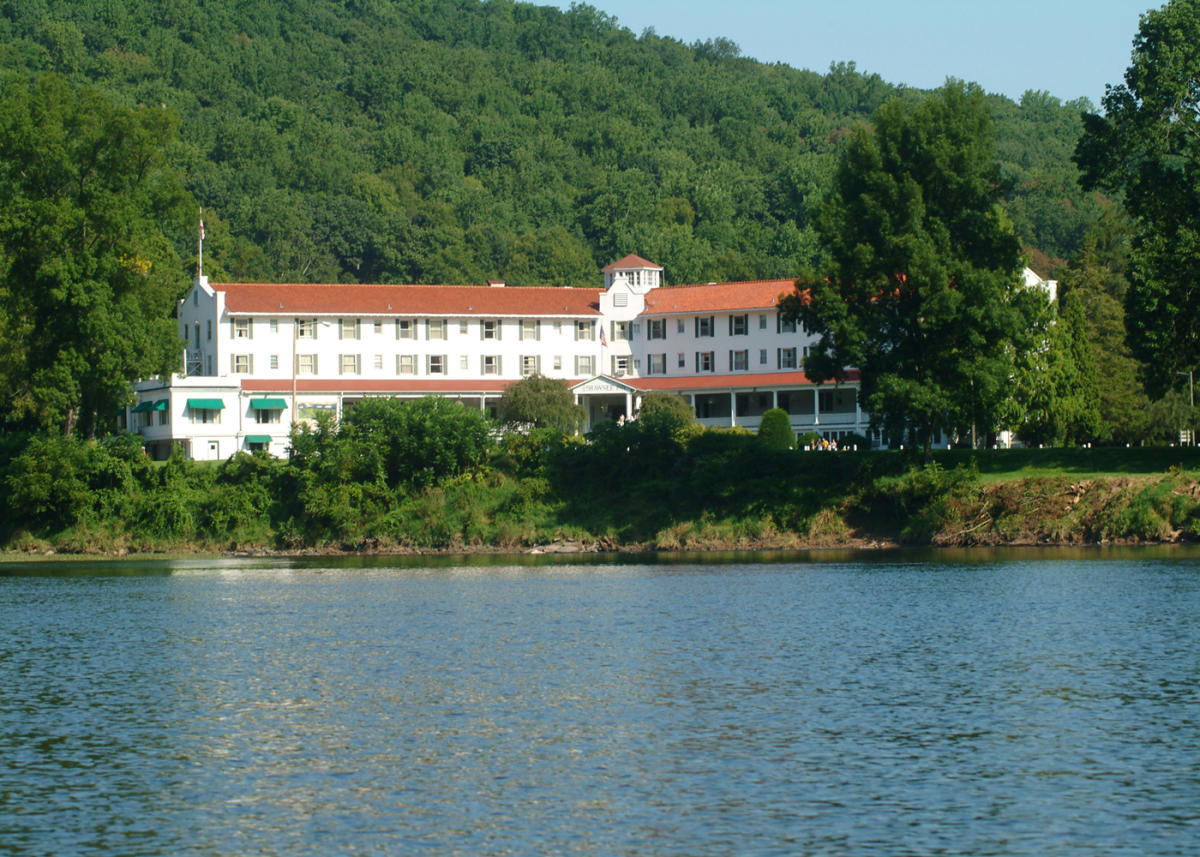 The Shawnee Inn and Golf Resort | Shawnee on Delaware, PA 18356