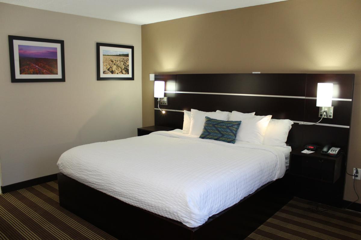 Pocono Inn & Banquet | Delaware Water Gap, PA 18327