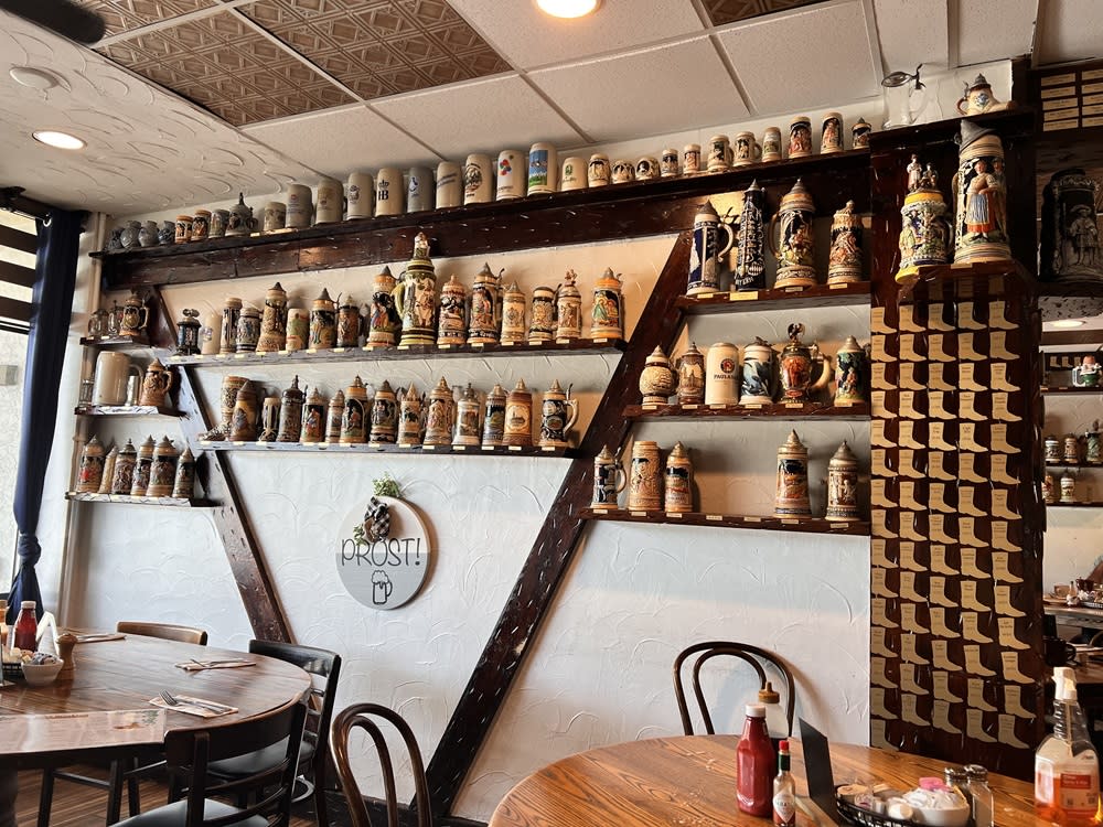 Checkers Old München | Pompano Beach, FL