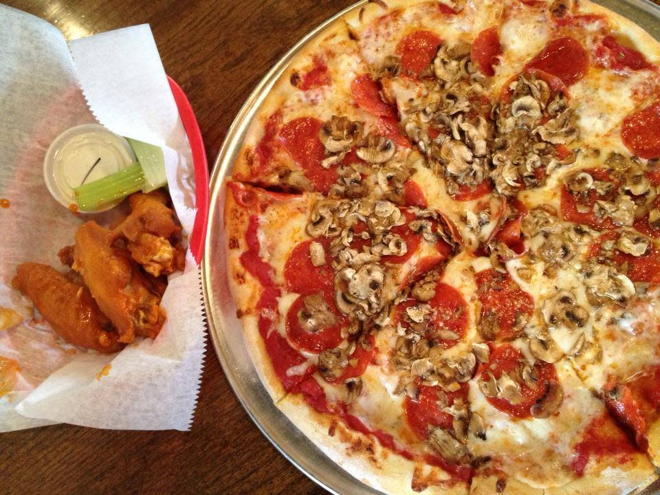 Shoe's Pizzeria