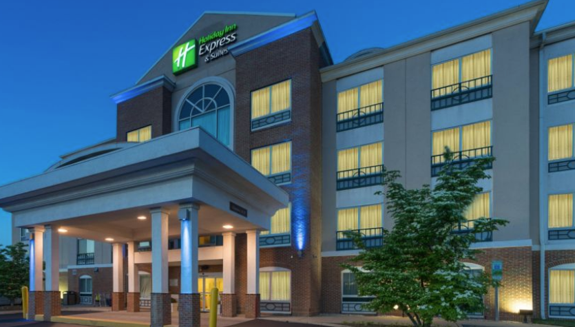 Holiday Inn Express & Suites Woodbridge