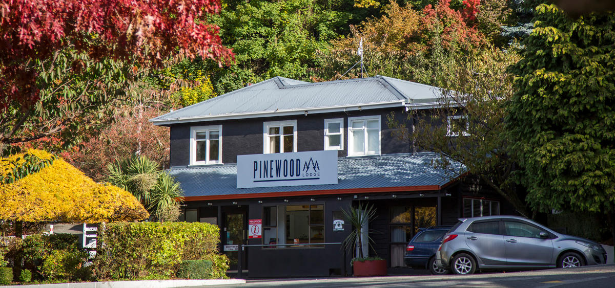 Pinewood Lodge