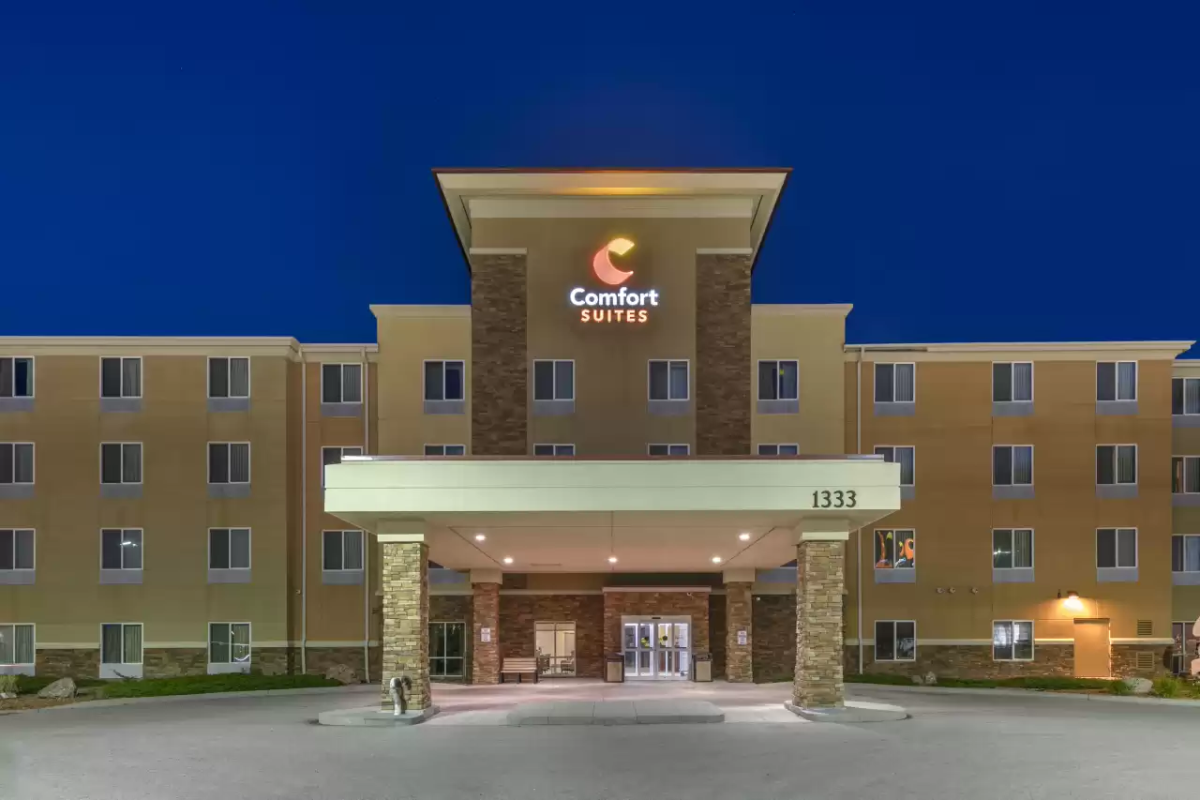 Comfort Suites