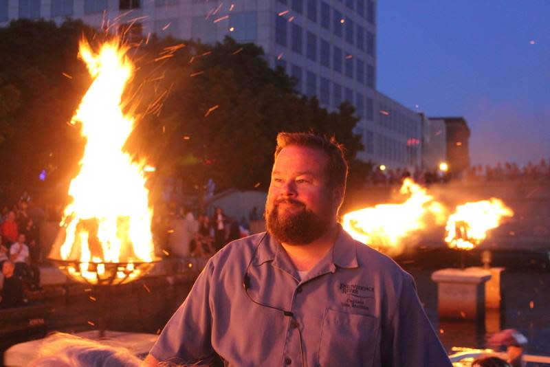 WaterFire Boat Rides | Providence, RI 02903
