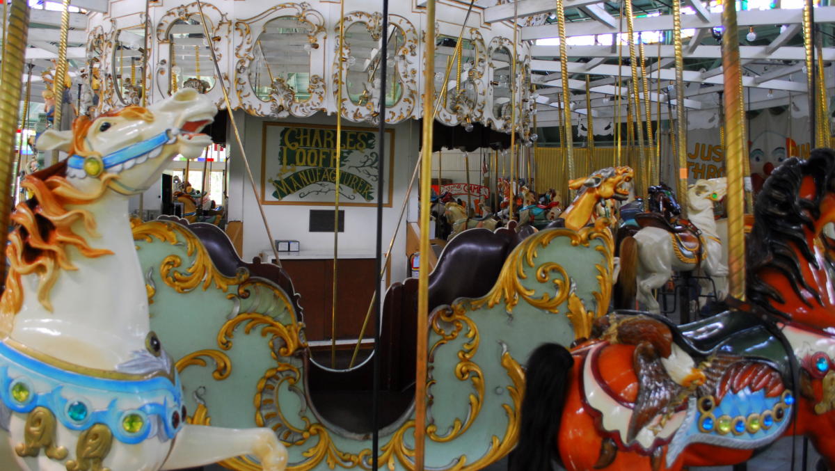 Crescent Park Looff Carousel | Riverside, RI 02915
