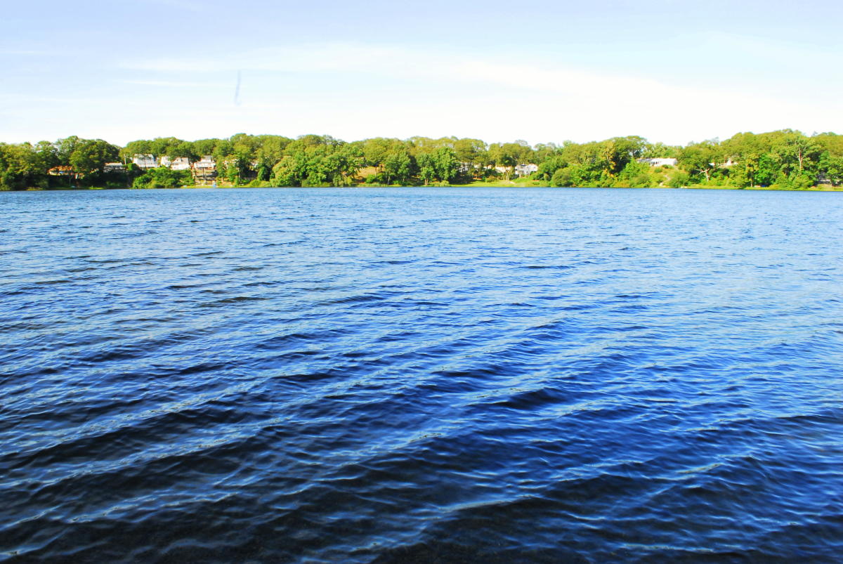 Gorton Pond | Warwick, RI 02886