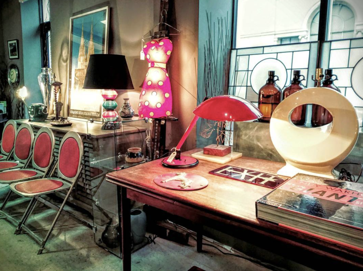 R. Kazarian Antiques | Tiverton, RI 02878