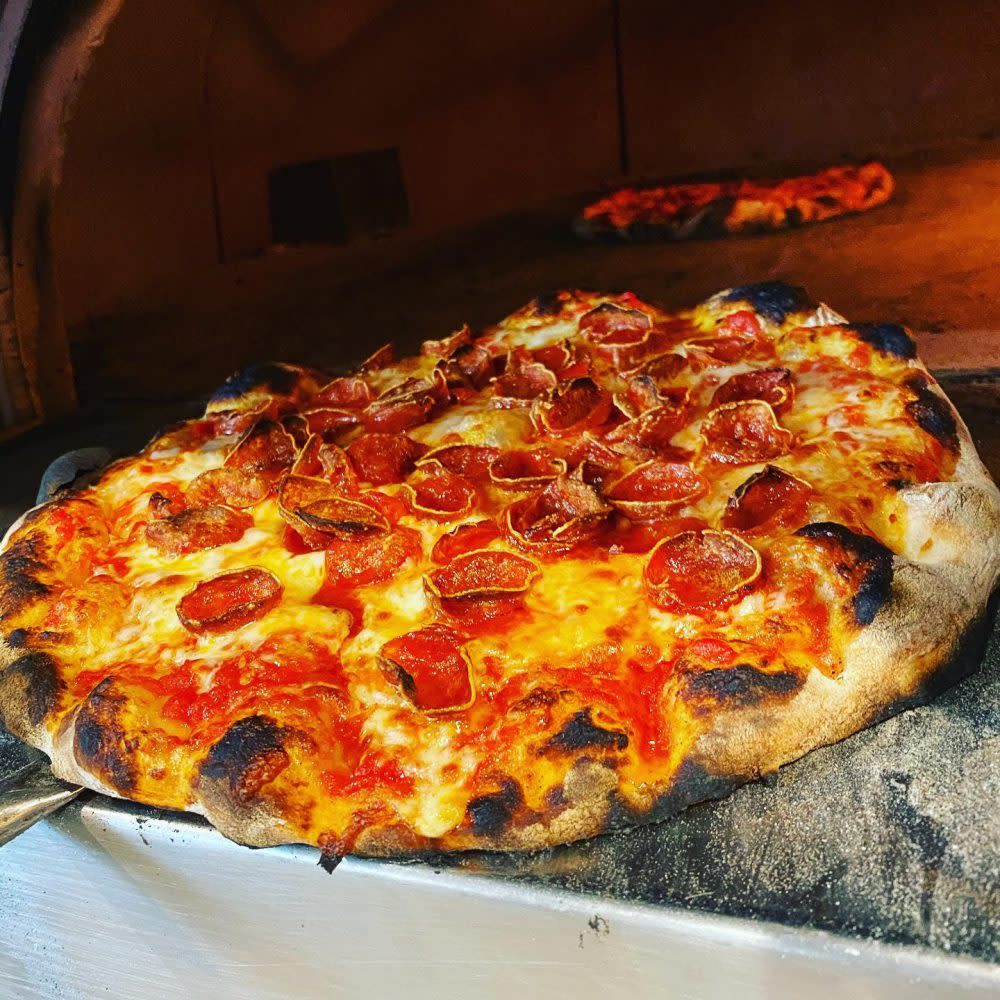 Jeff's Pizza | East Providence, RI 02914
