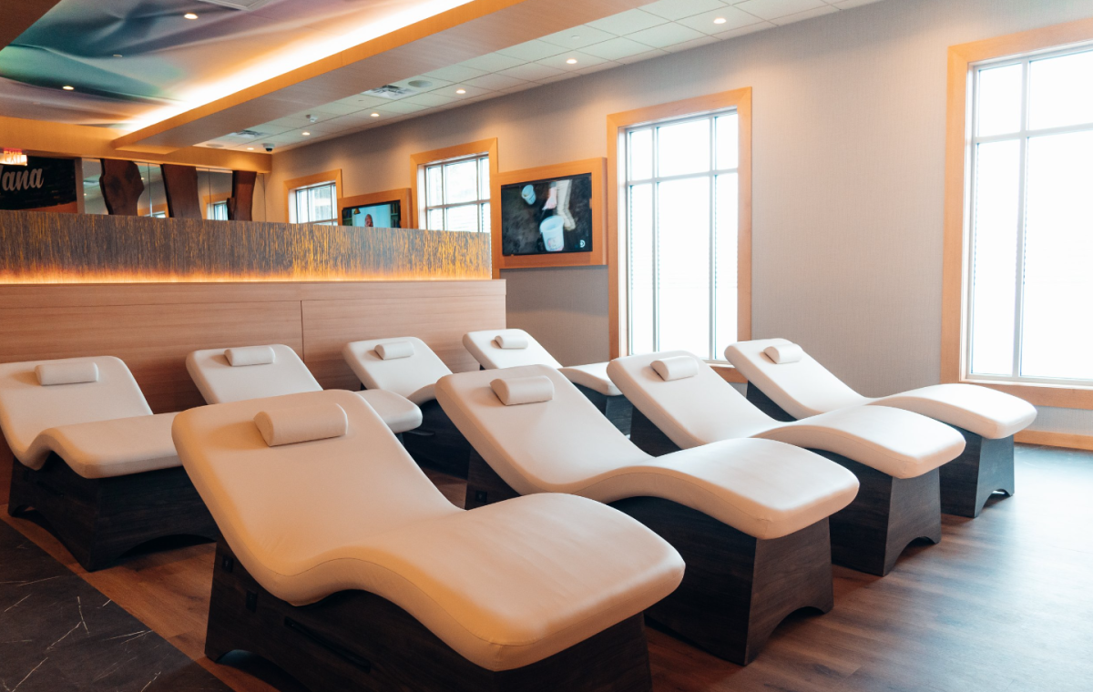 Spa Light | Lincoln, RI 02865