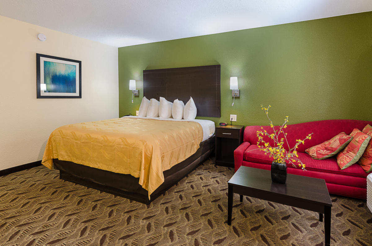 Quality Inn Tanglewood | Roanoke, VA 24014