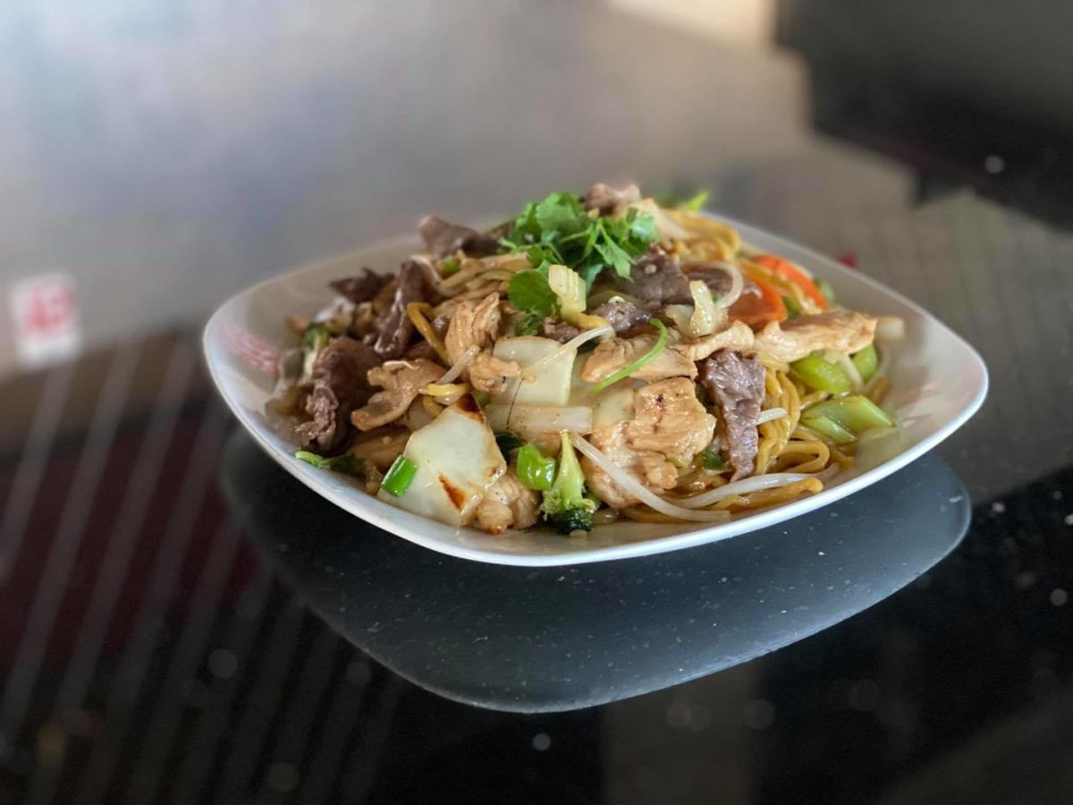 Sakura Bistro Asian Cuisine