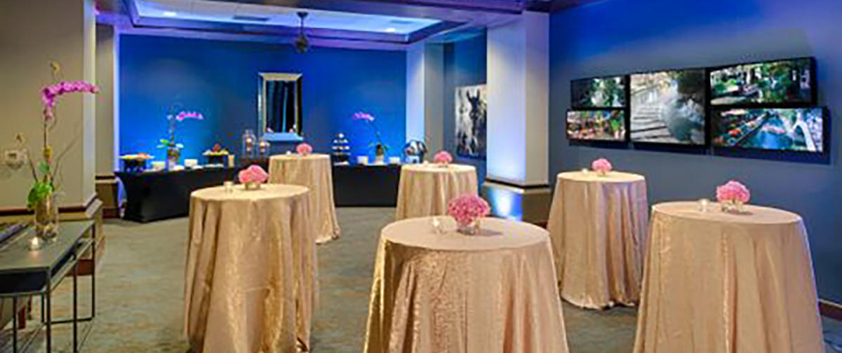 The Emily Morgan Hotel a DoubleTree by Hilton