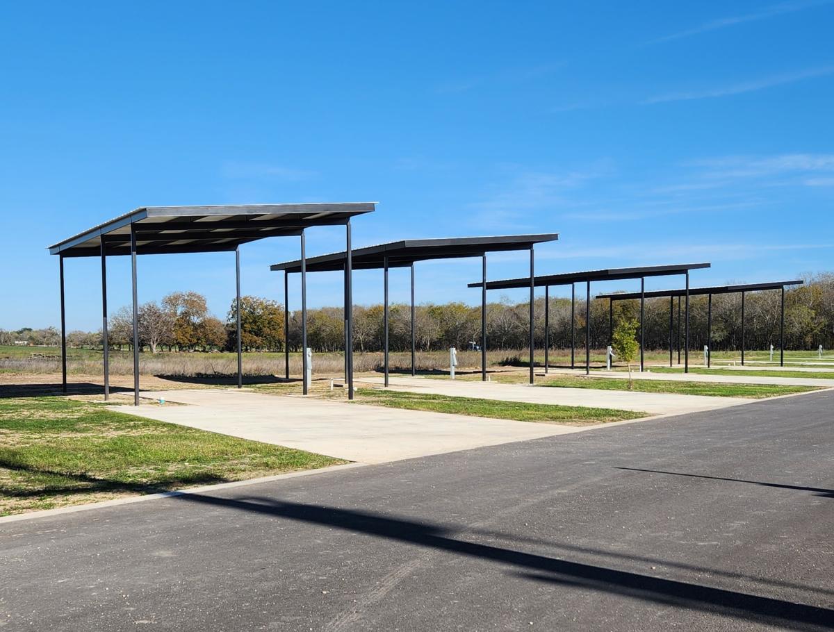 San Marcos River Resort | Fentress, TX