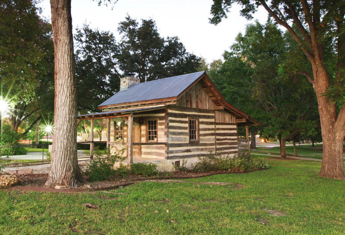 Merriman Cabin | San Marcos, TX