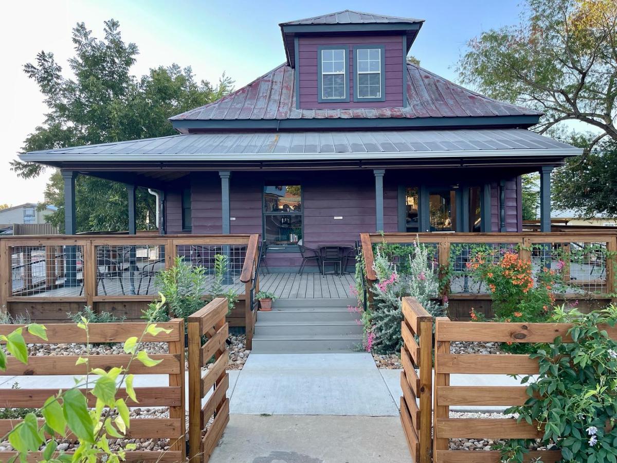 Tantra | San Marcos, TX