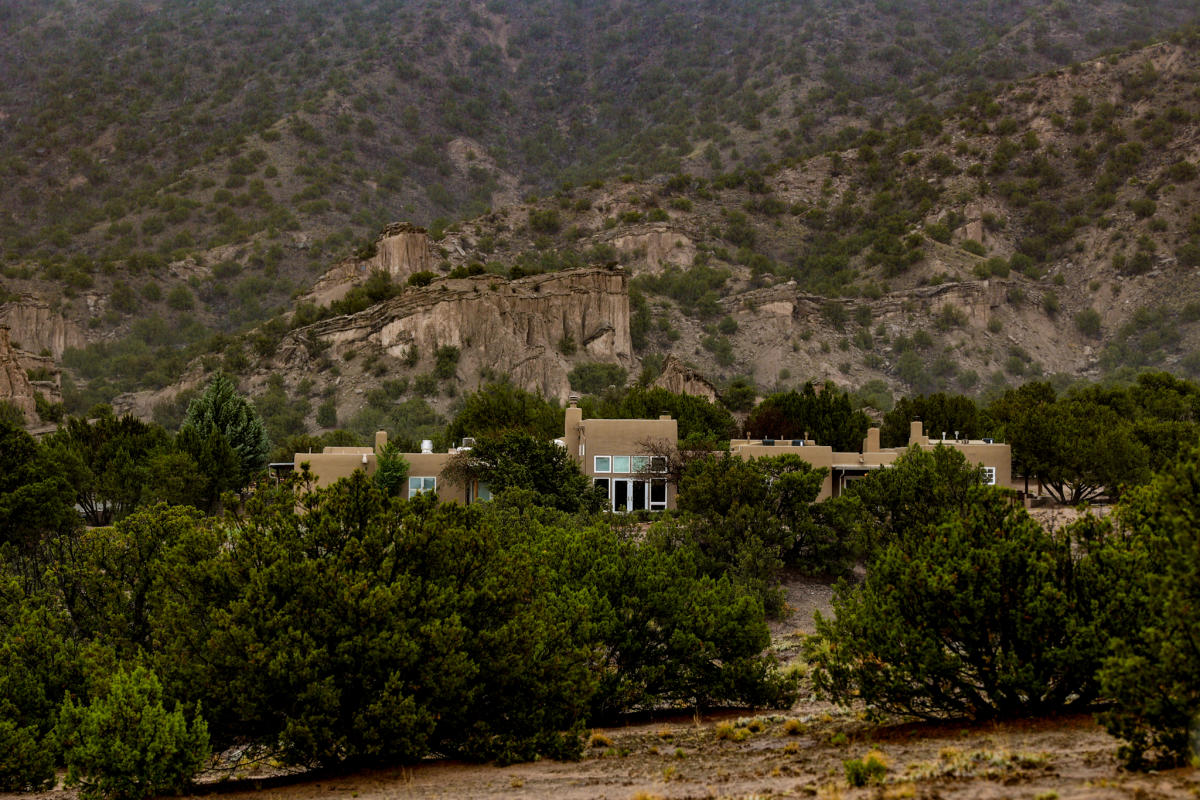 NOSA Restaurant and Inn