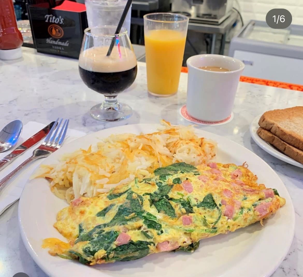 Dina's Diner