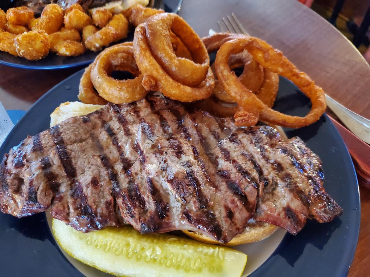 Nine-O-Two on the Avenue