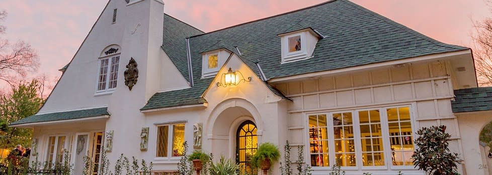 Fairfield Manor Bed & Breakfast