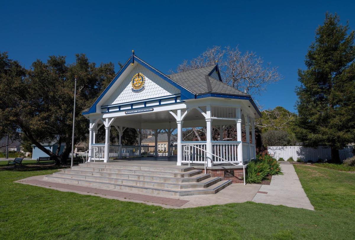 Heritage Square Park & Rotary Bandstand