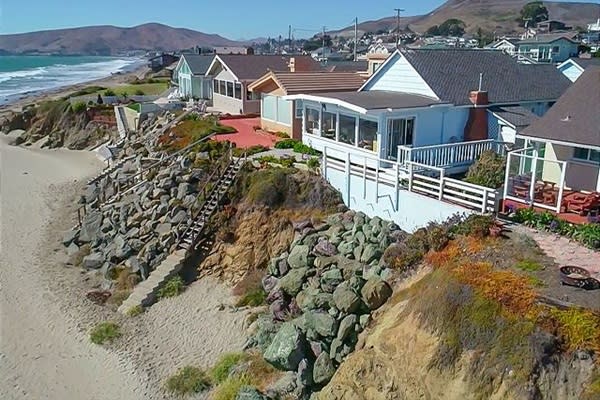 Beachside Rentals (020) Ocean Blue Cabin