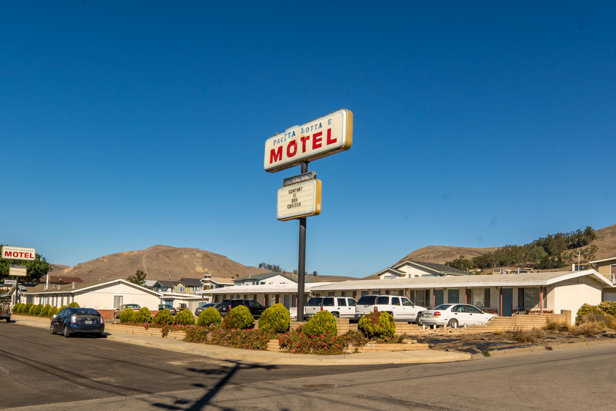 Pacific Cottage Motel