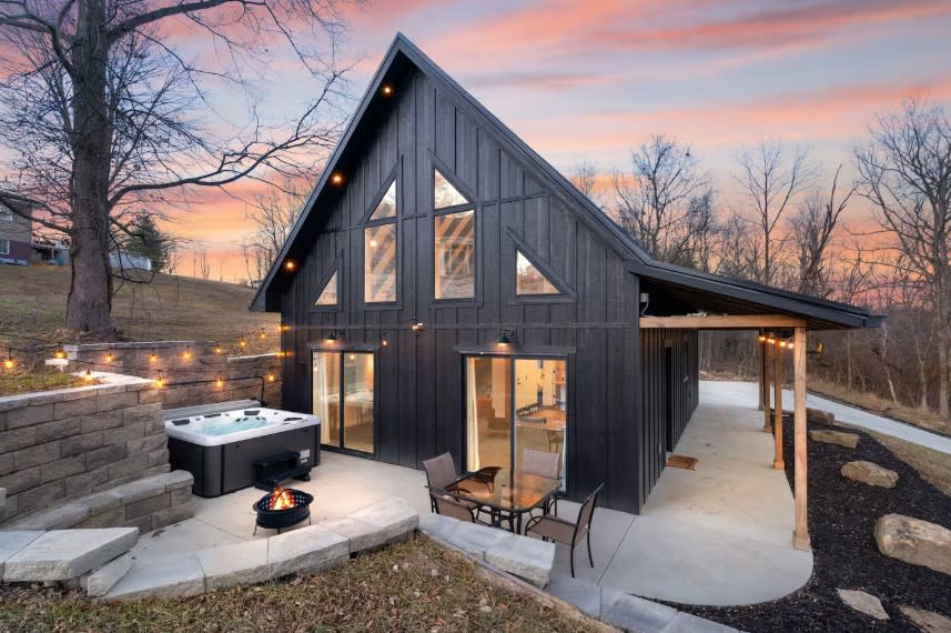 Sandstone Ridge Cabin