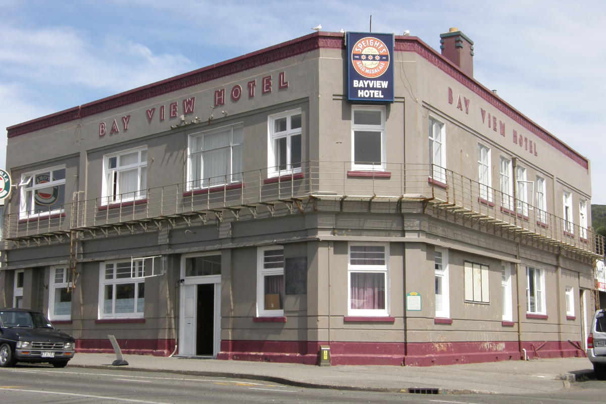 Bluff Heritage Trail