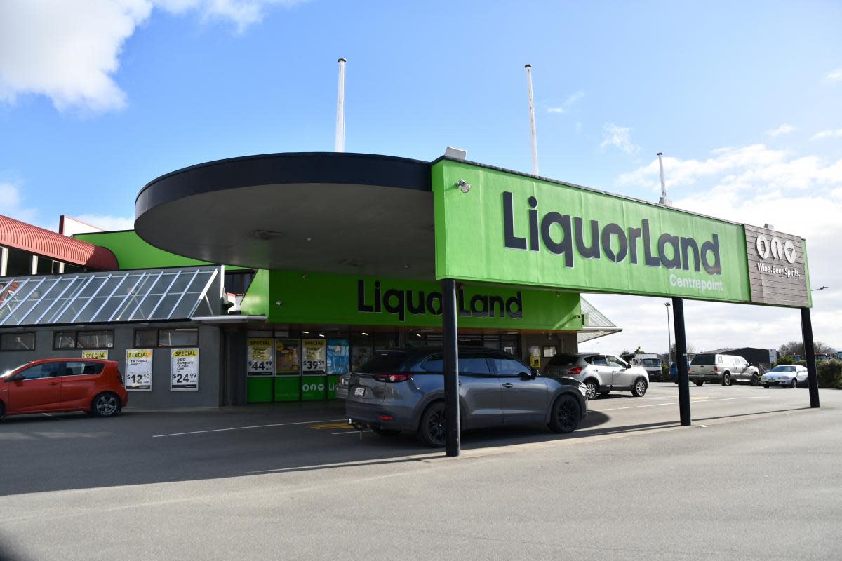 Liquorland Centrepoint