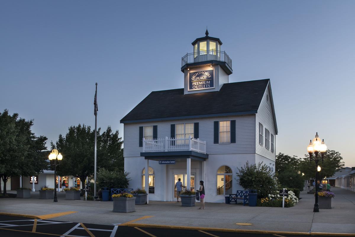 Lighthouse Place Premium Outlets