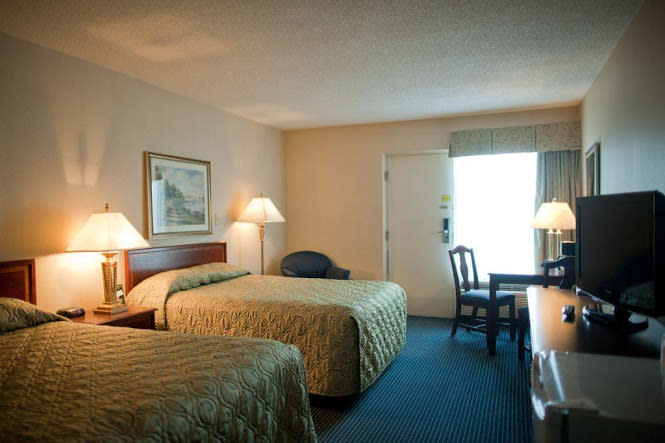 Days Inn by Wyndham Sarnia Harbourfront
