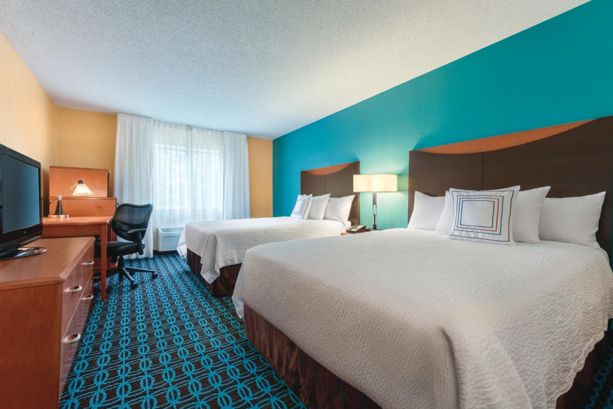 Fairfield Inn & Suites