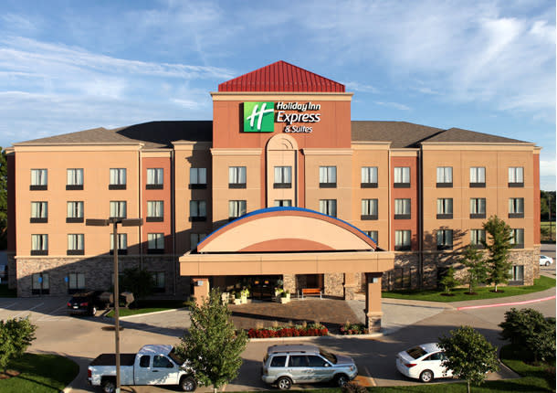 Holiday Inn Express & Suites-Medical District