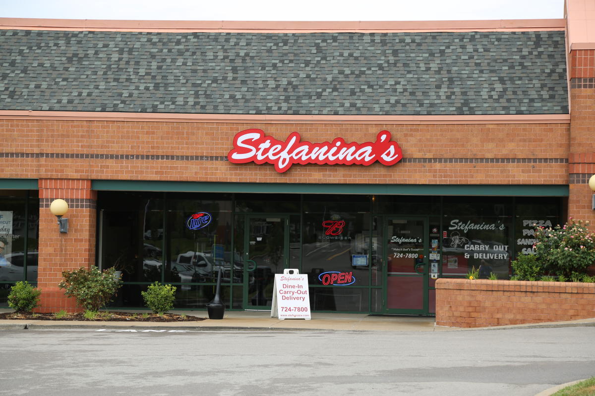 Stef's Pizza