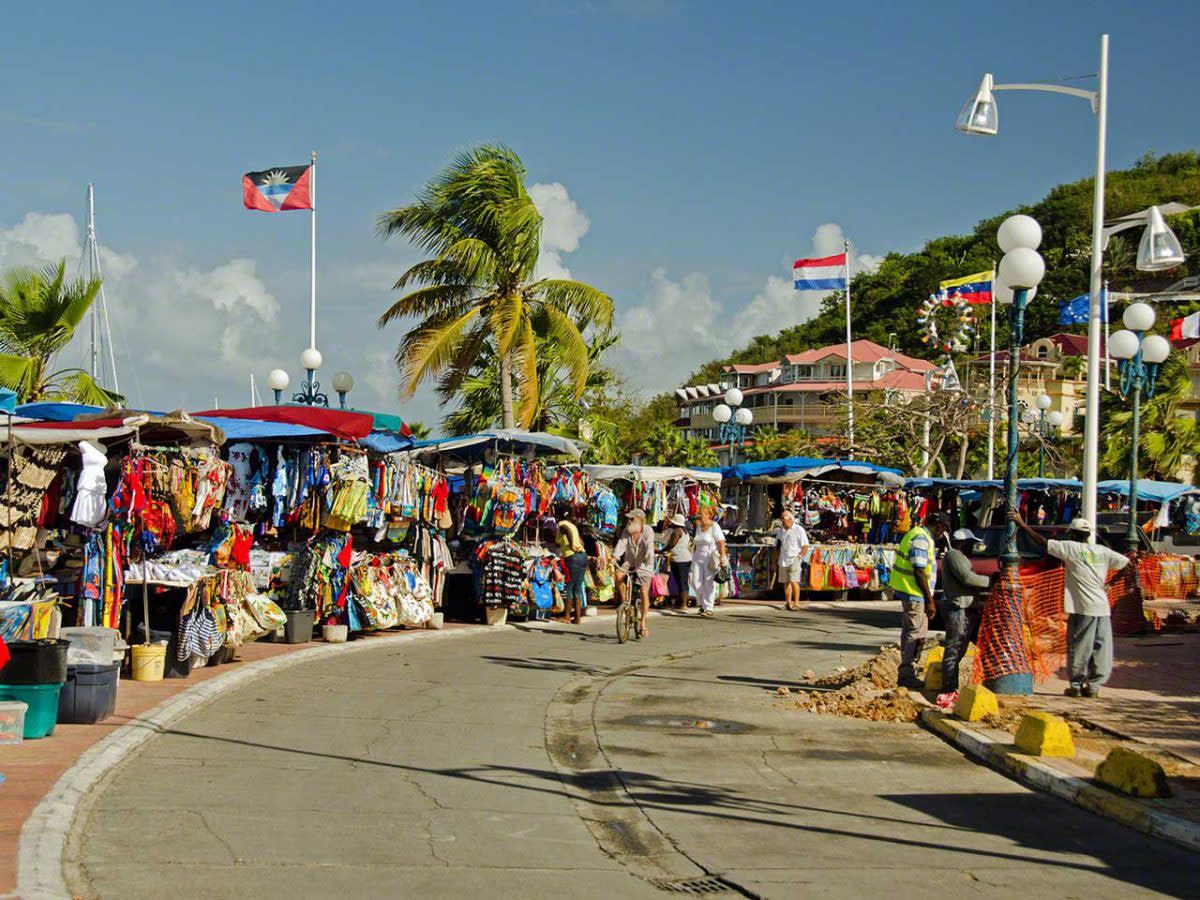 Marigot Market