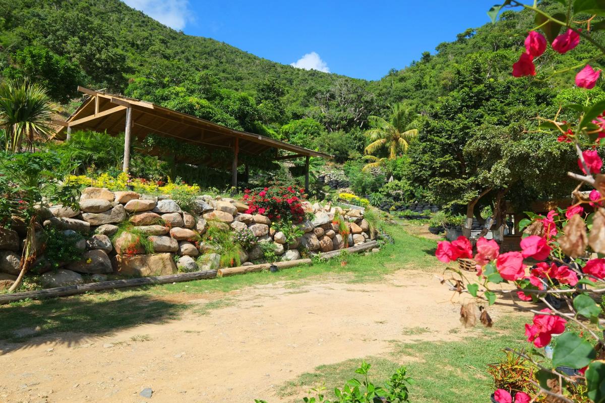 SXM Hillside Plantation & Eco Resort