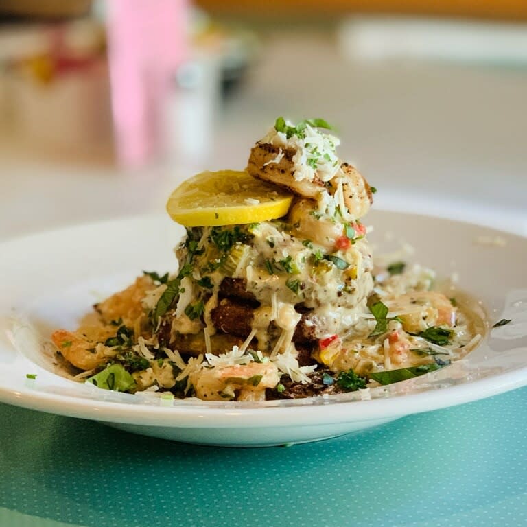 Crazy Pig Southern Kitchen