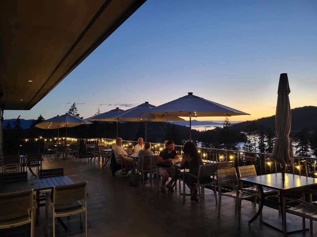 Pender Harbour Hotel