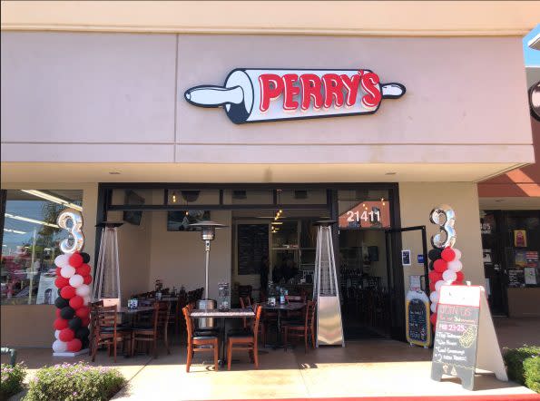 Perry’s Pizza