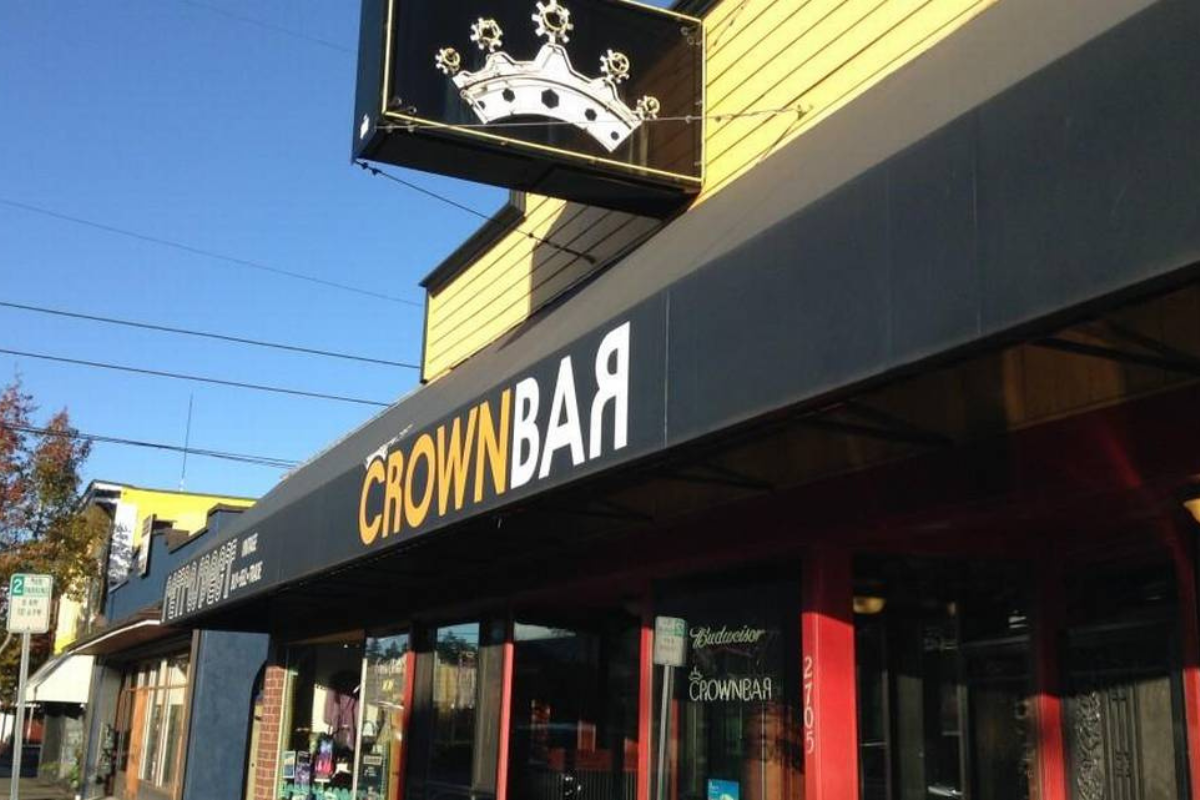 Crown Bar