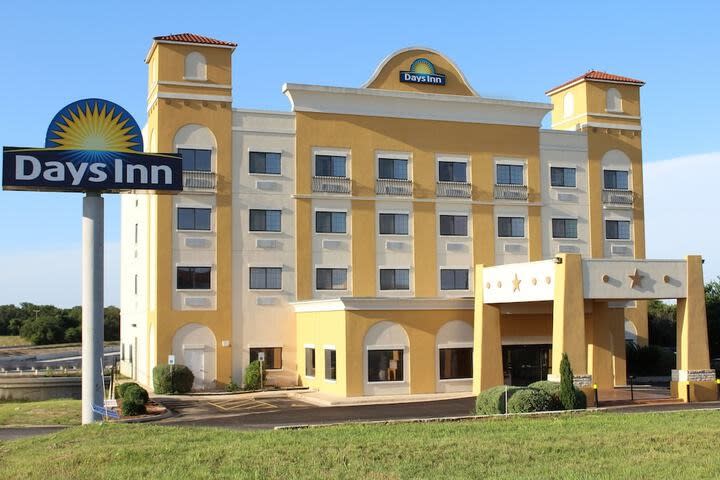 Days Inn - Salado