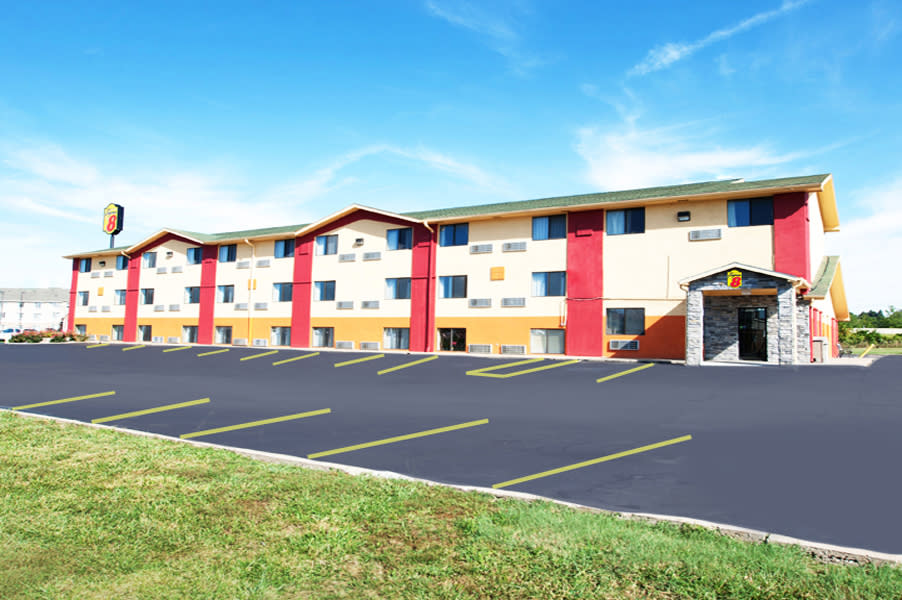 Super 8 Motel