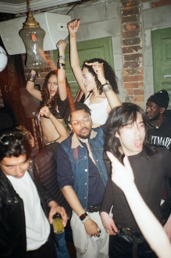 Apt 200 | Toronto, ON M6J 1H7