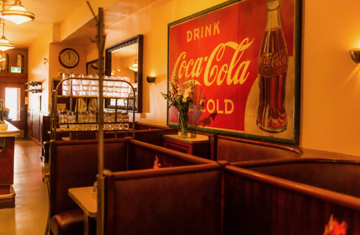 The Senator Restaurant | Toronto, ON M5B 1T8
