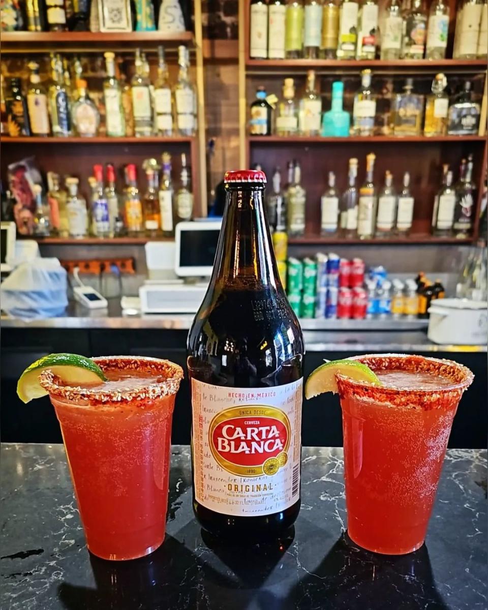 El Indio Botanas y Cerveza | Santa Ana, CA