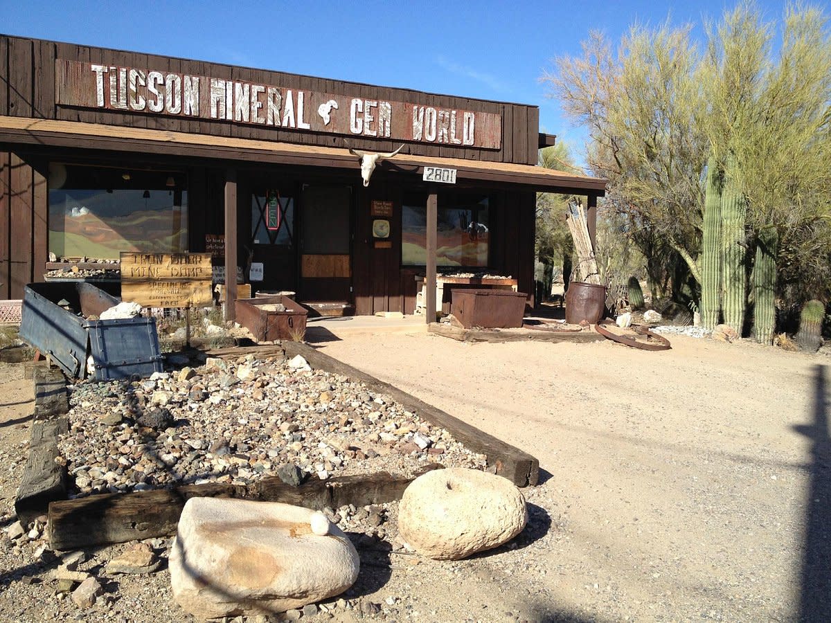 Tucson Mineral and Gem World | Tucson, AZ 85735