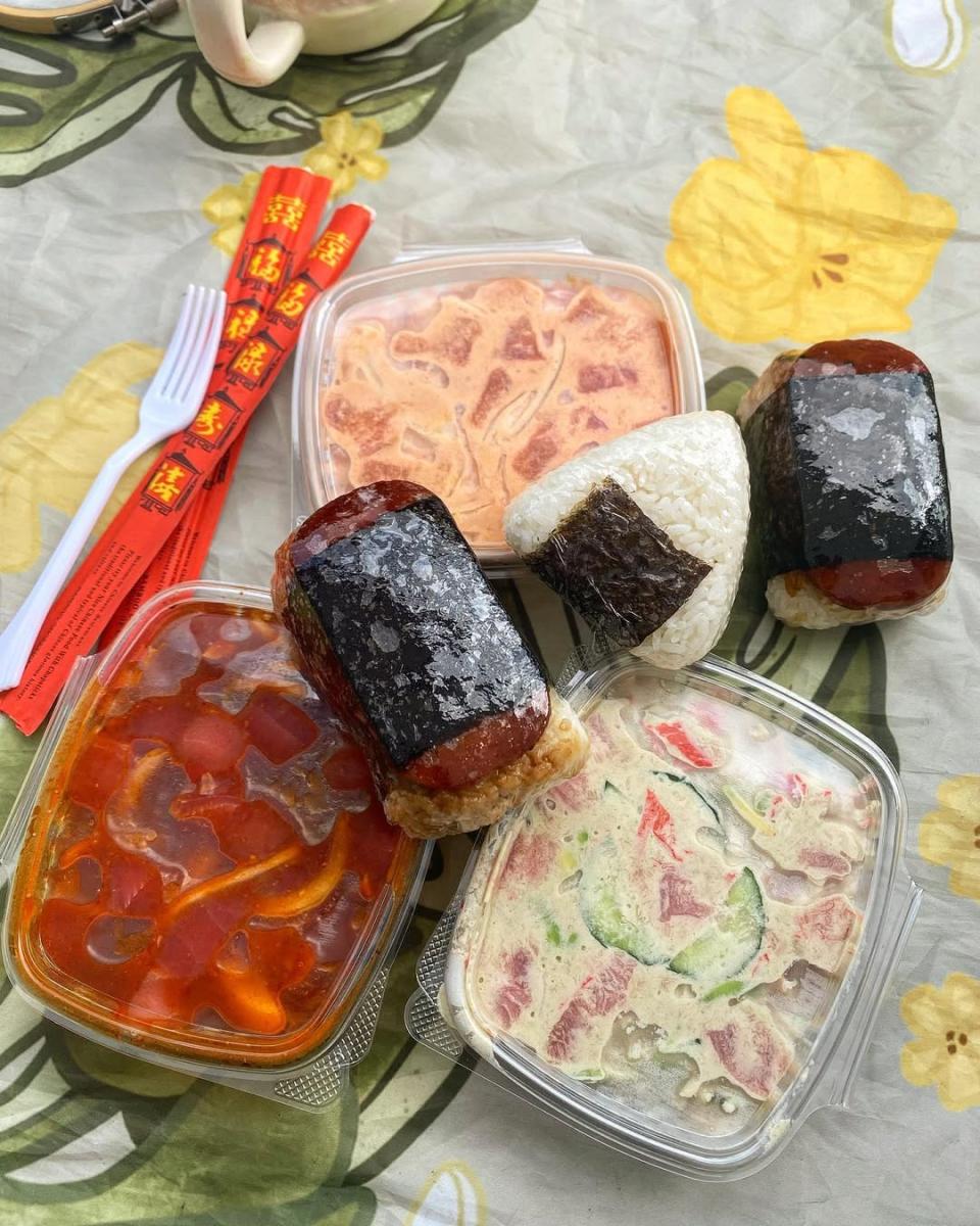 Husubis’ Poké Shop