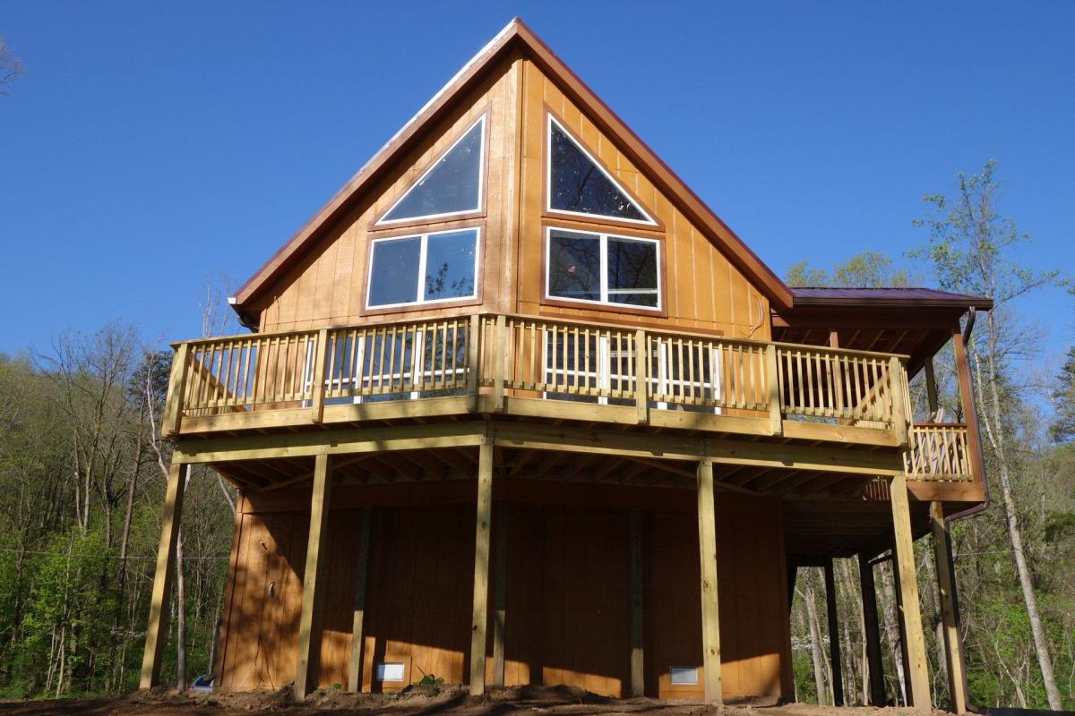 Green Castle cabin on the Shenandoah River